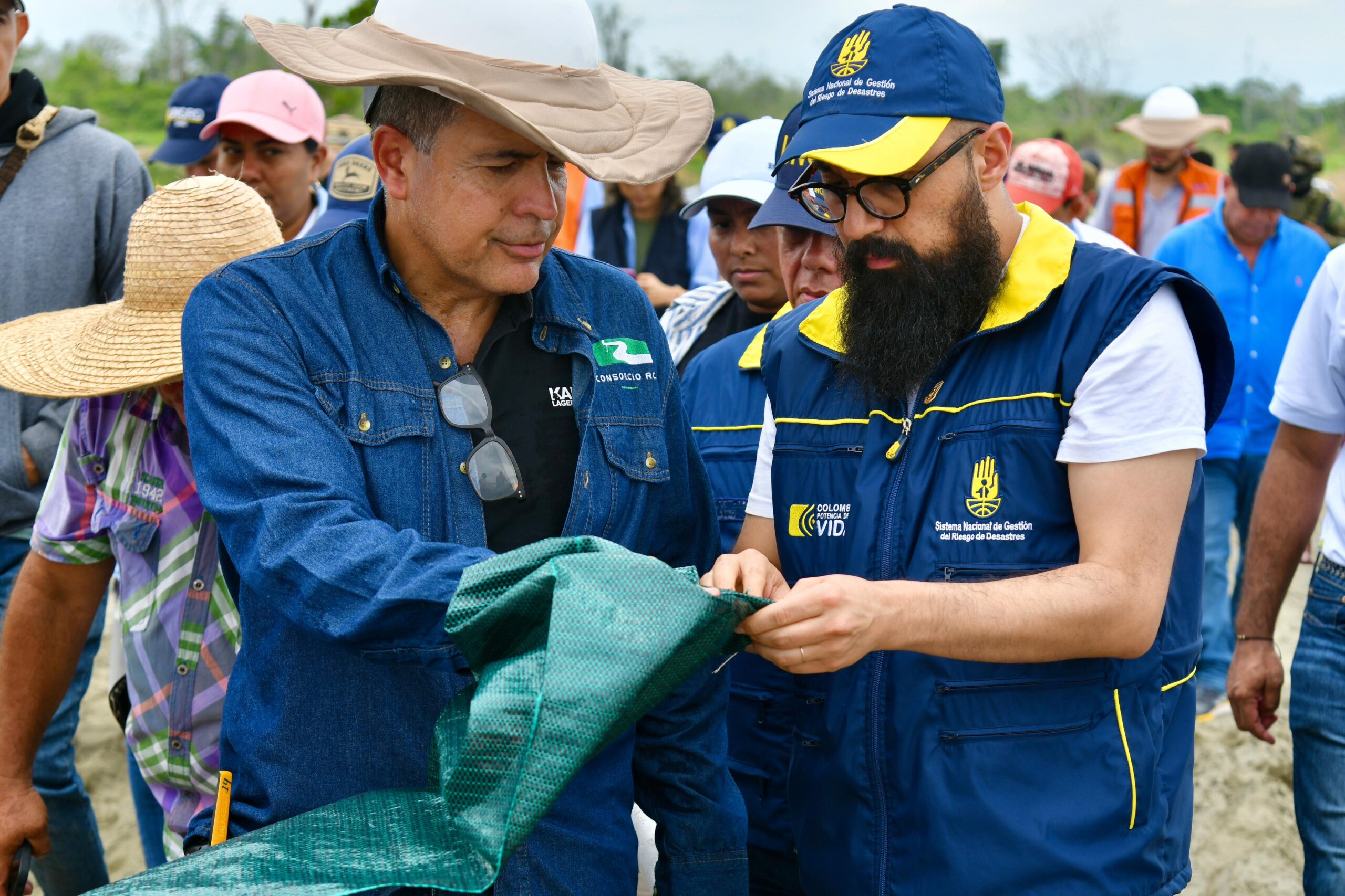 Carlos Carrillo: ¿levanta cortinas de humo ocultando inoperancia? - Konuco